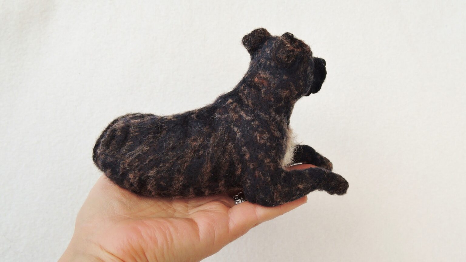 Needle Felt a Realistic Dog: Short Hair Brindle Pitbull – Felting Tutorials
