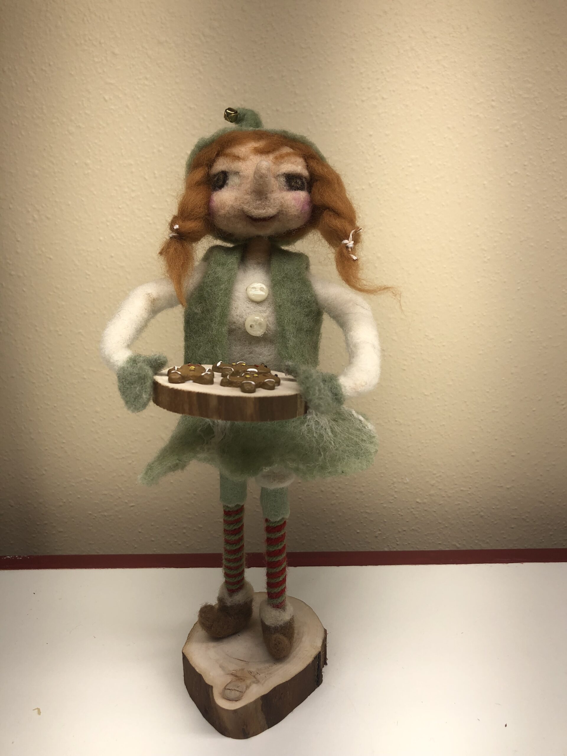 Busy Christmas Elves – Felting Tutorials