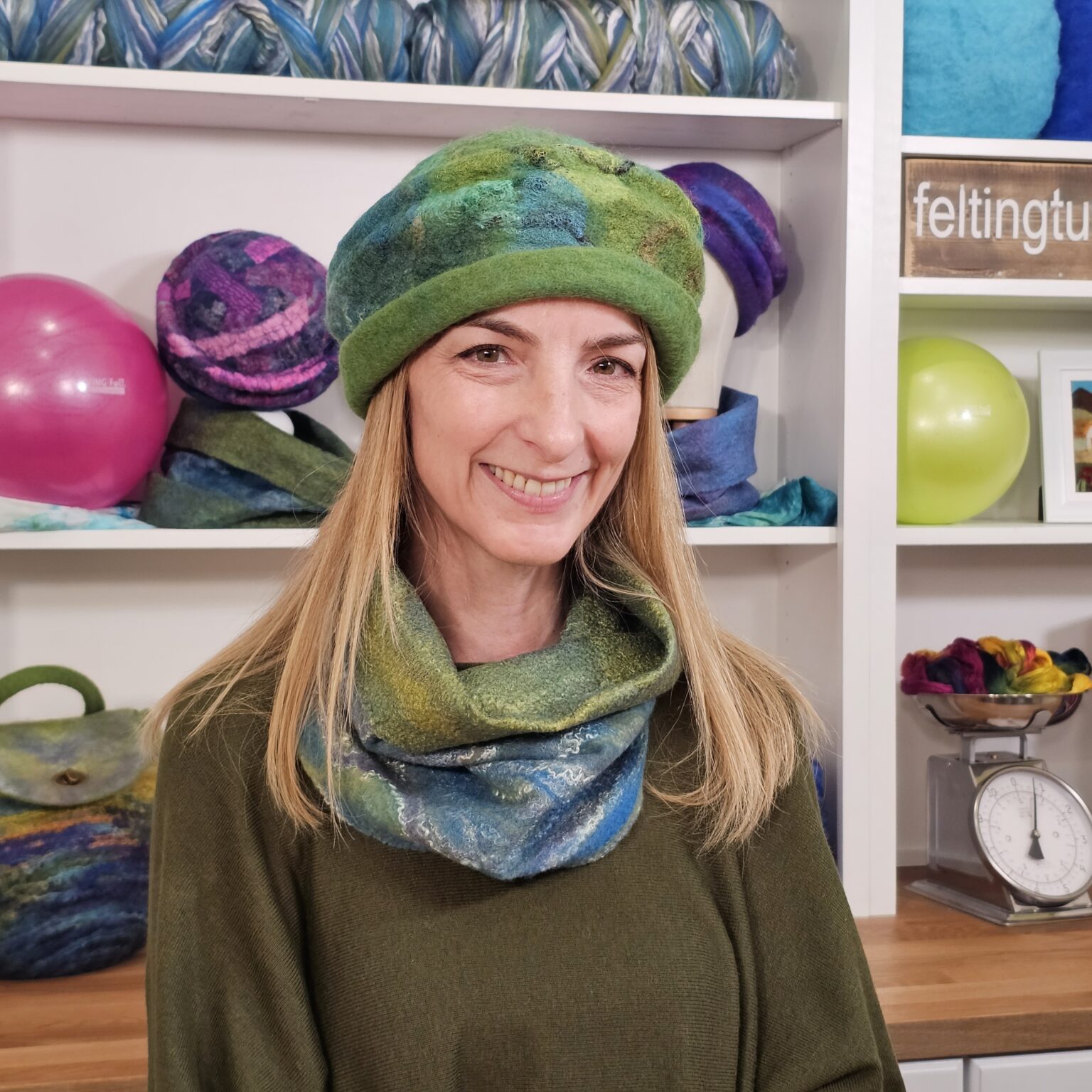 Nuno Felt Hat and Cowl on a Ball – Felting Tutorials