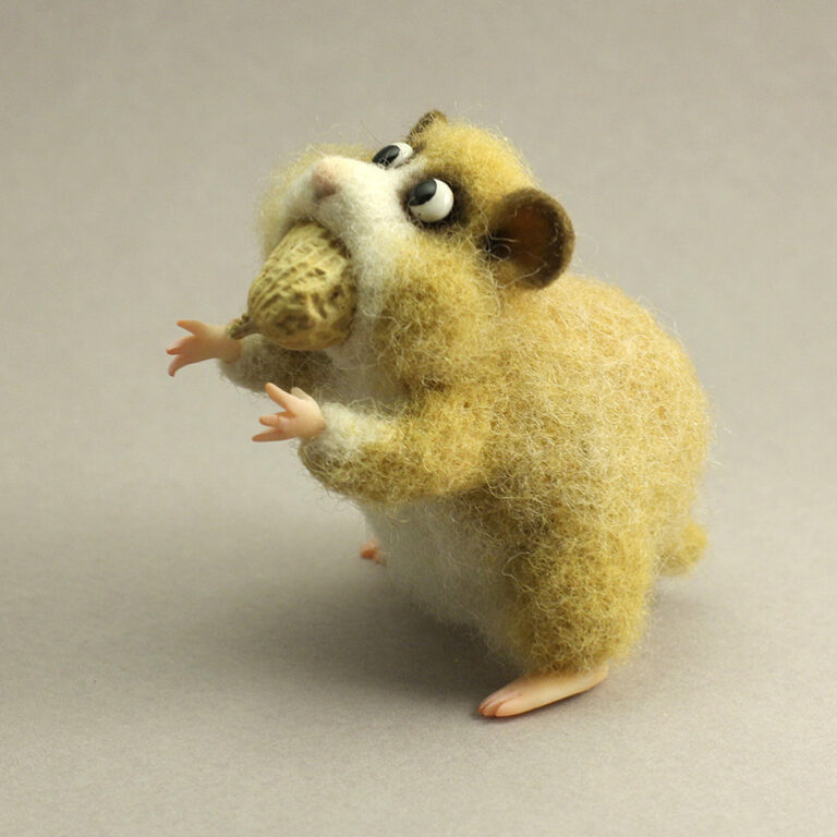 Needle Felting a Hamster – Felting Tutorials